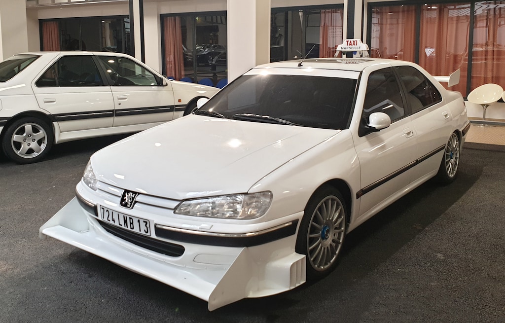PEUGEOT 4 SERIES: THE LOOK TO THE POWER OF 4