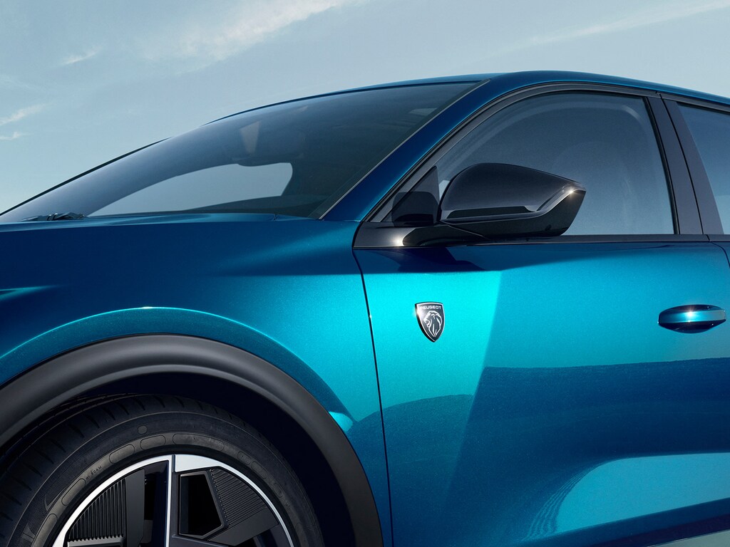 THE BIRTH OF A COLOUR AT PEUGEOT