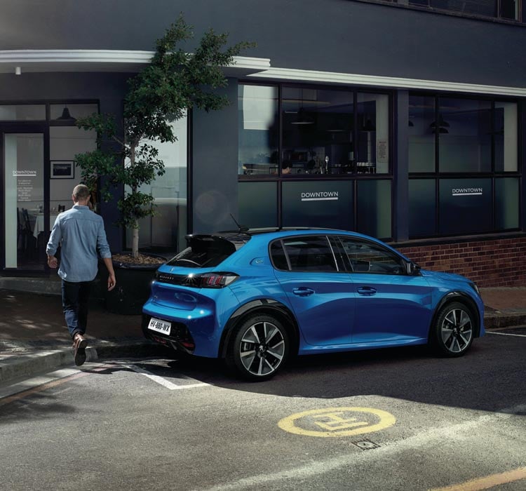 Small cars and hatchbacks: discover the PEUGEOT range
