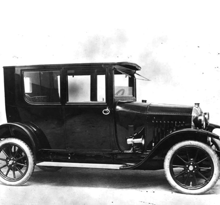 Evolution of the PEUGEOT range