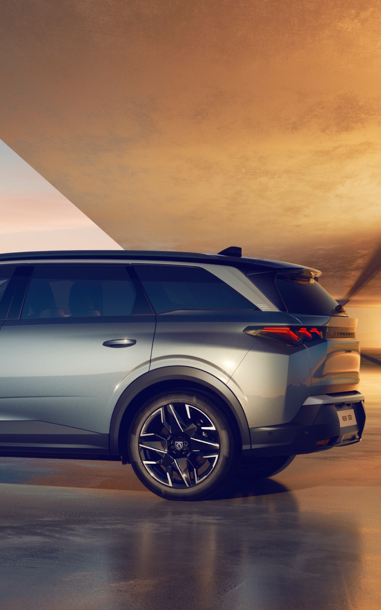 NEW PEUGEOT 5008 Hybrid | 7-seat SUV