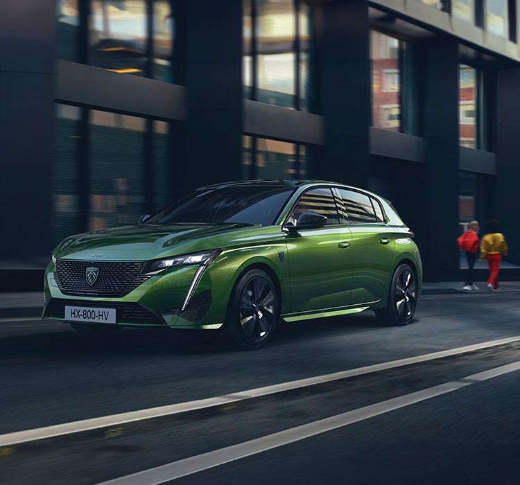 Small cars and hatchbacks: discover the PEUGEOT range